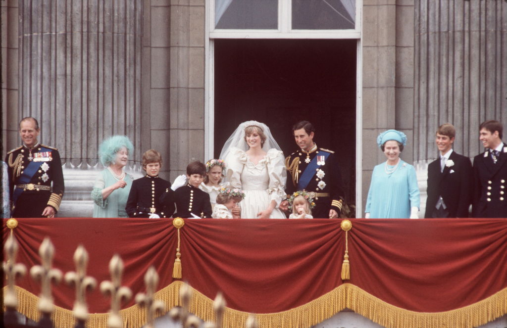 50 Rarely-Seen Photos From Princess Diana's Wedding to Prince Charles ...