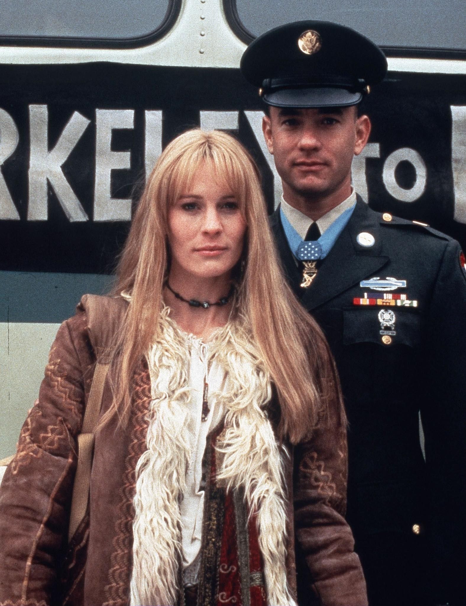 Robin Wright Defends 'Forrest Gump' Character Against 'Anti-Feminist ...